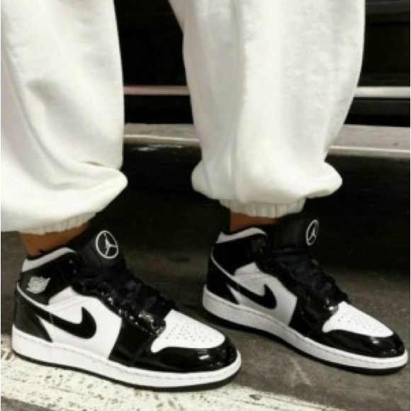 Jordan | Shoes | Air Jordan Mid Carbon Fiber Sneakers Black Mens Nike ...